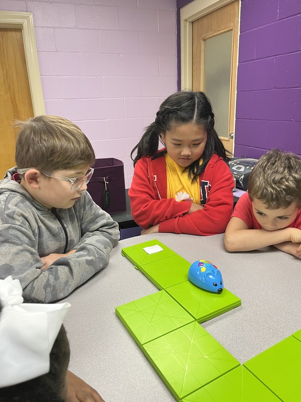 Second Grade Library Time | Northwest Elementary